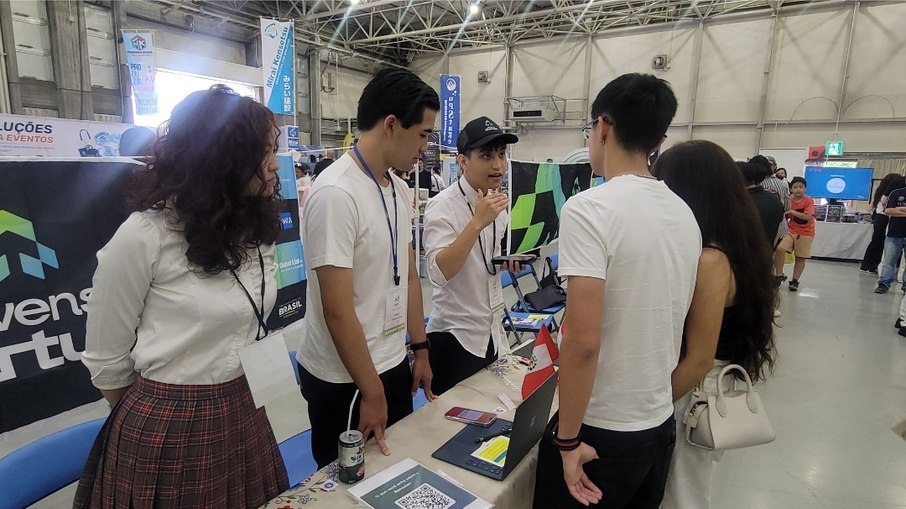 Estudantes brasileiros convertem desafios em startups no Japão