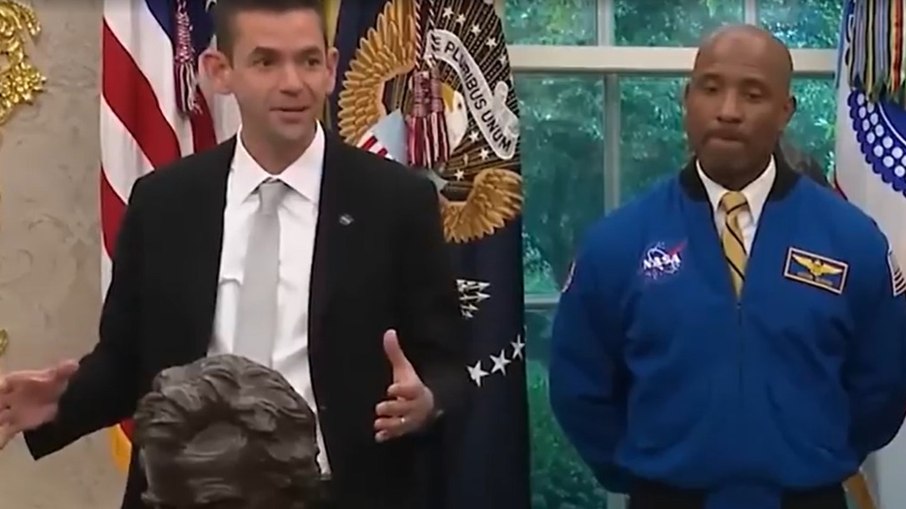 Vídeo: Trump tira sarro de diretor da Nasa ao vivo