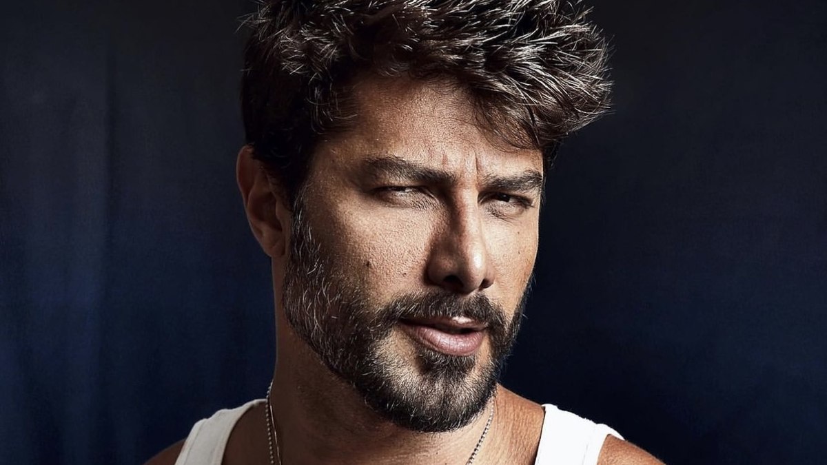 Novo peão? Ex-BBB Renan Oliveira diz que tem novidade pintando na área