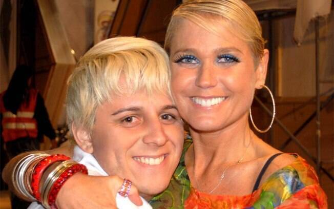 Rodrigo Xuxa visita Xuxa em gravação - Internet - iG