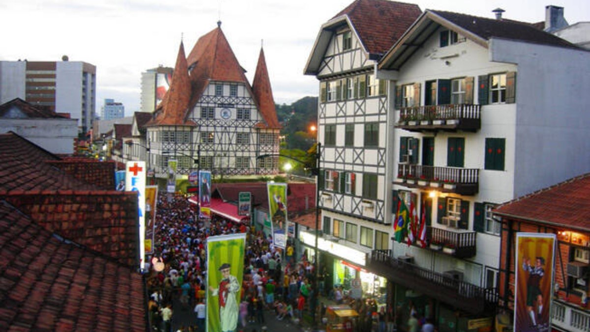 Havan é impedida de construir loja em centro histórico de cidade em SC
