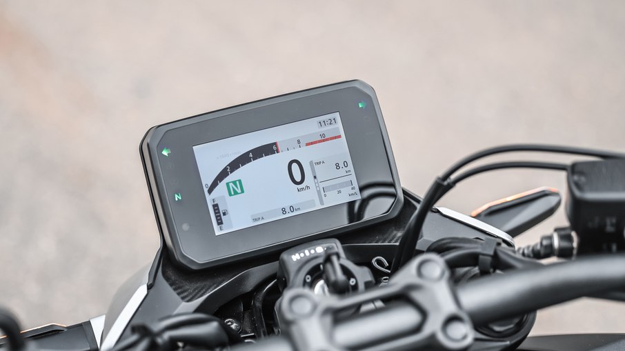 Honda CB500 Hornet 2027 ganha nova cor e chega por R$ 43.470