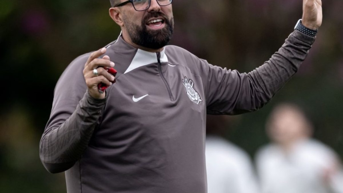 Após derrota, Raphael Laruccia comenta sobre Ramón Diaz e Balotelli
