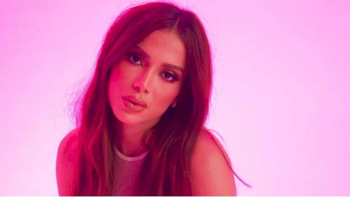 Anitta conversa com fãs no Twitter sobre o lançamento de “Gril From Rio ...