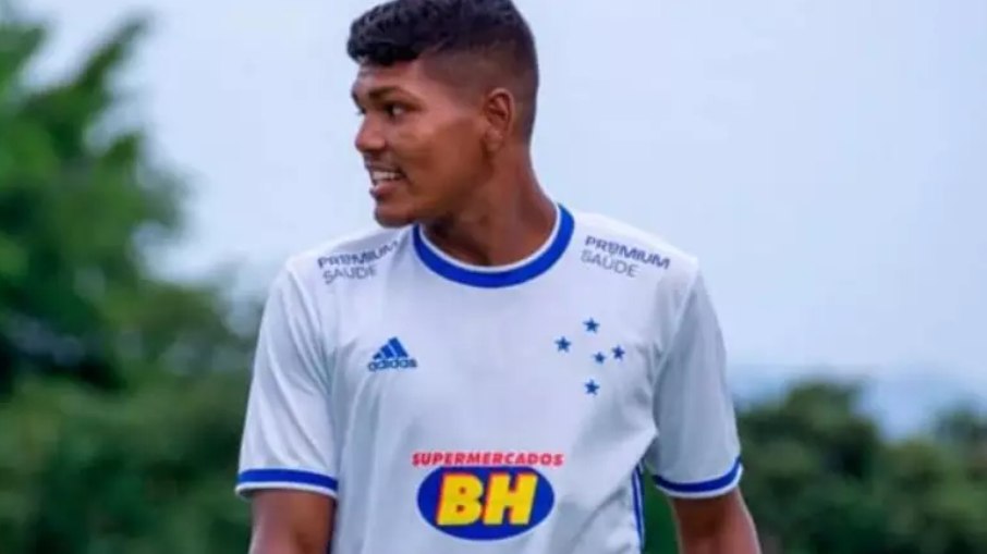 Ex-jogador do Cruzeiro morre após ser atingido por bala perdida