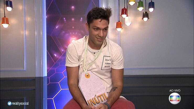 'BBB 17' Luiz Felipe é emparedado após poder e vira meme - BBB - Big ...