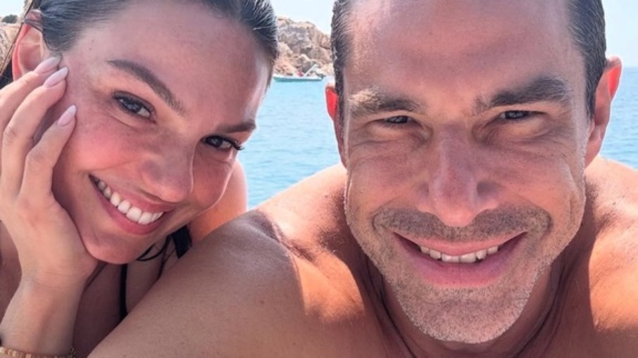 Marido milionário de Isis Valverde deixa o time da CNBC