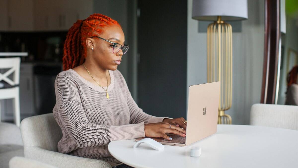 Dicas para montar um escritório em casa gastando pouco | Casa | iG