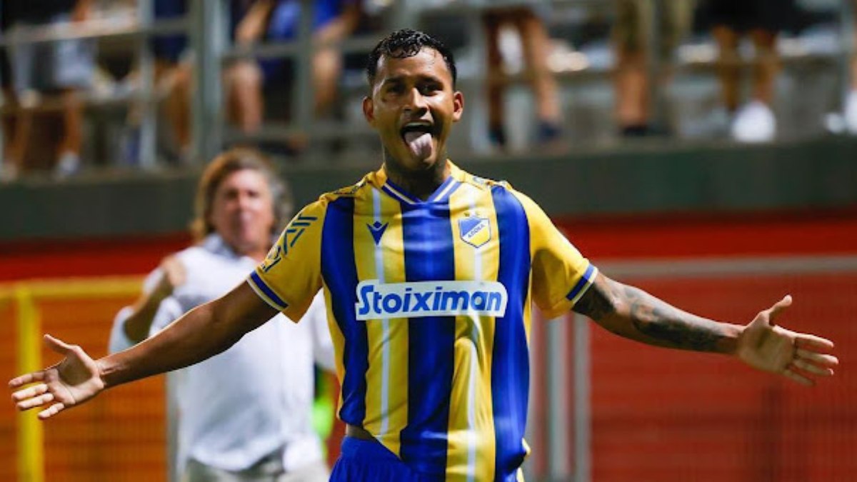 Ex-Corinthians, Marquinhos vive grande fase pelo Apoel, do Chipre
