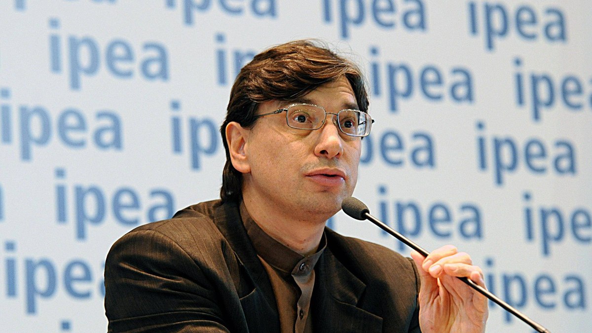 Marcio Pochmann será o novo presidente do IBGE; conheça