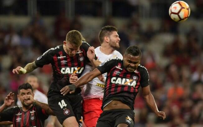 Athletico reencontra Caracas após quatro anos | Esporte | iG Athletico reencontra Caracas após quatro anos | Esporte | iG