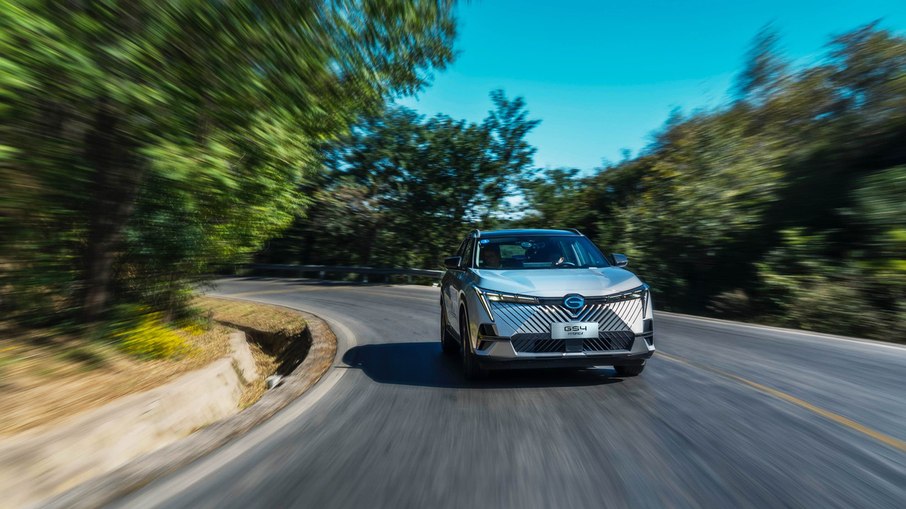 GAC lança assinatura do GS4 híbrido no Brasil