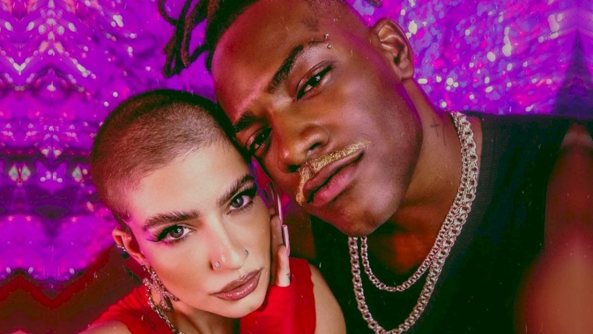 Clau anuncia parceria com Pelé Milflows em 'Livre, Leve e Louca'