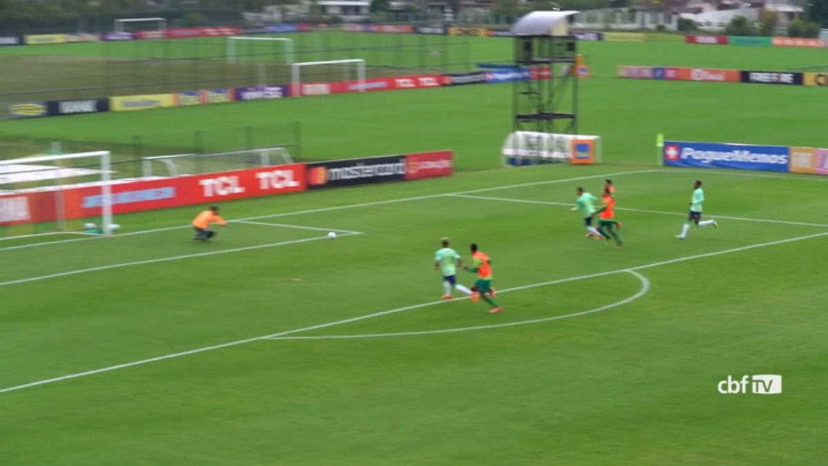 Arsenal revela novas pinturas de seu estádio com destaque para ídolos e ...