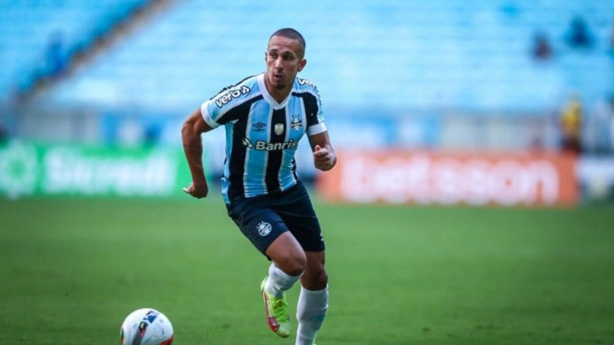 Nicolas faz estreia pelo Grêmio e recebe elogios de Mancini | Esporte | iG