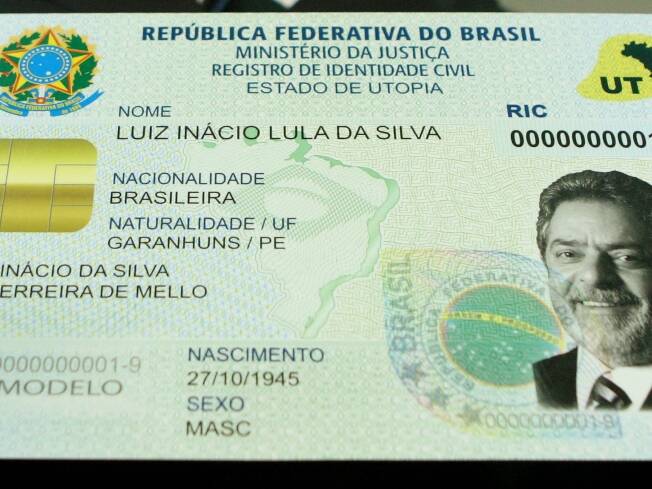 Cinco Estados e o DF vão testar novo RG com chip - Brasil - iG